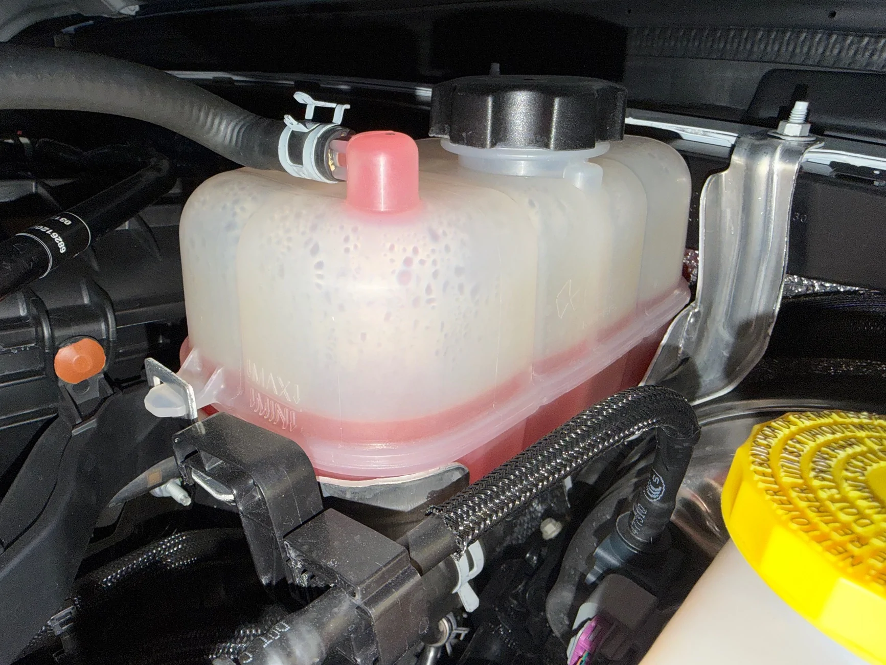 Is my coolant level normal? | Jeep Wrangler Forums (JL / JLU ...