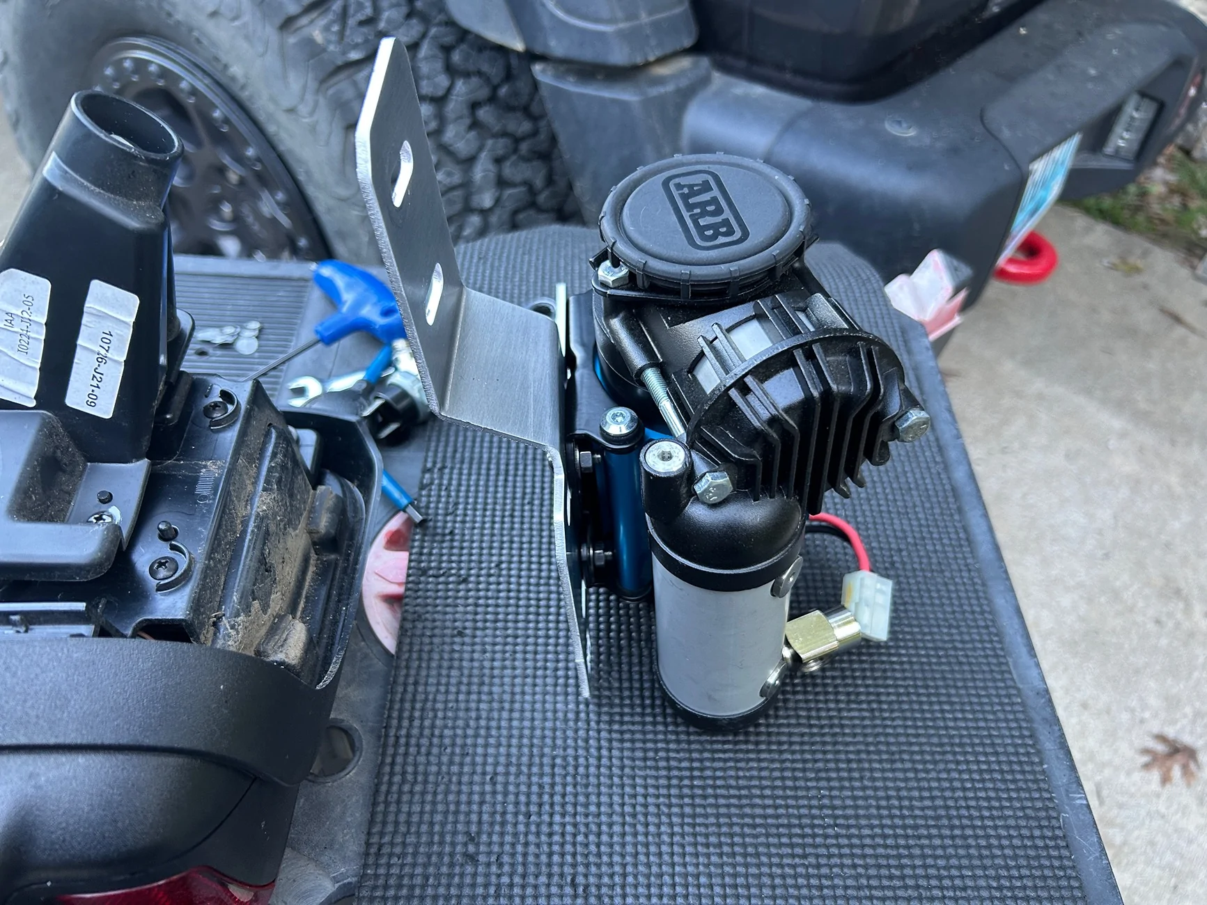 Behind the Rear Taillight Housing Mount for ARB Single compressors now ...