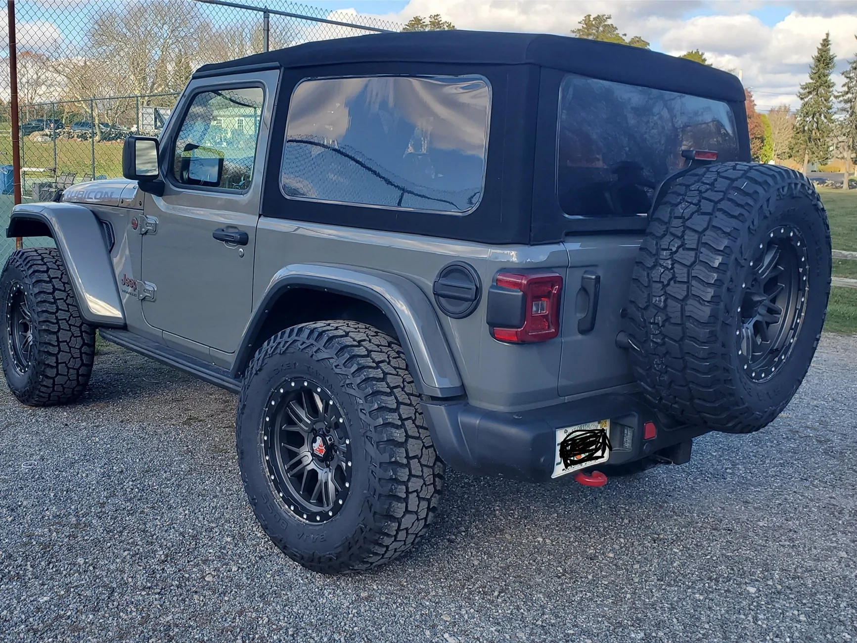 Mickey Thompson Baja Boss AT 35x12.50x18 No Lift on 2dr 2021 Rubicon ...