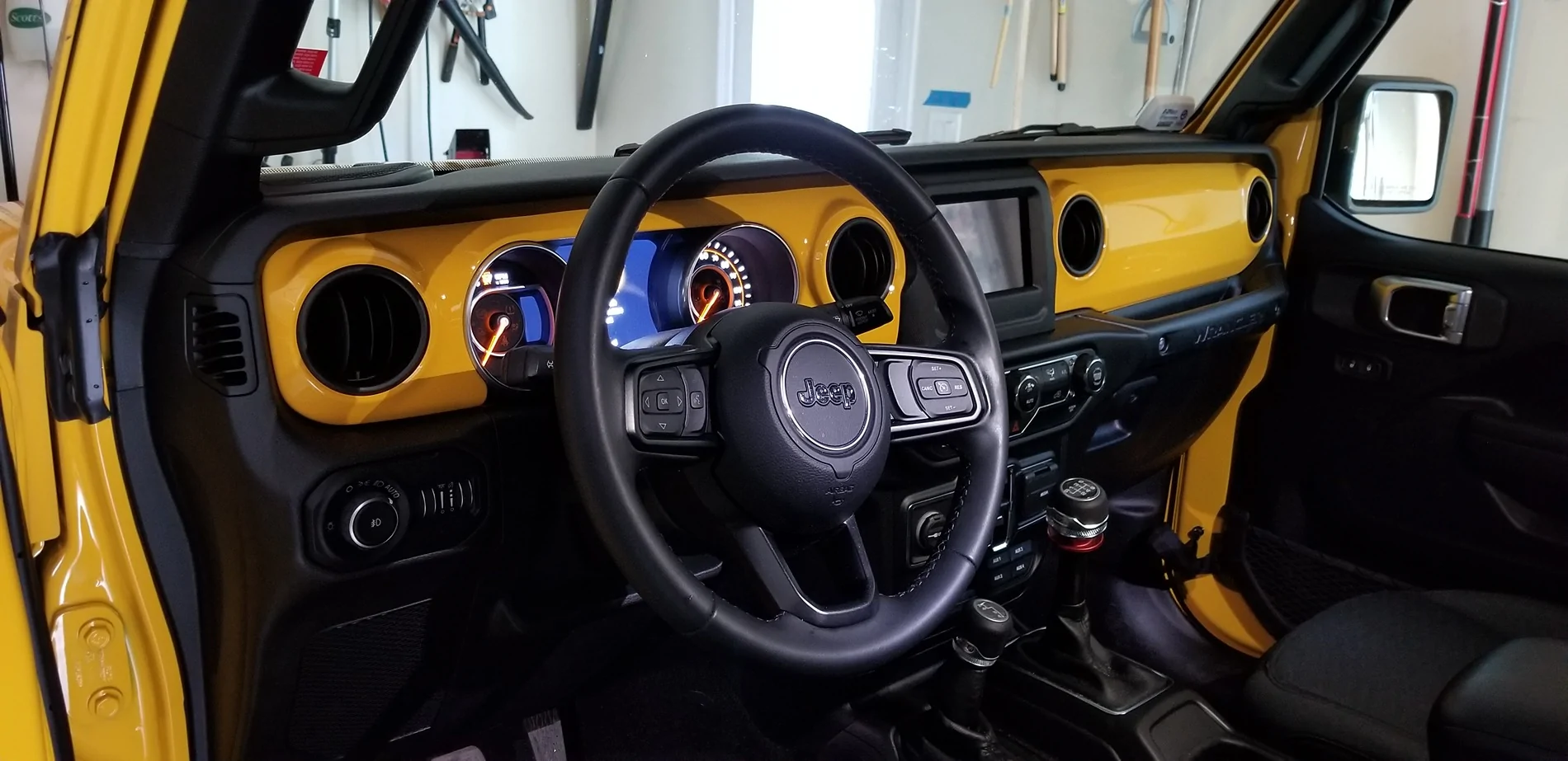 Bye-bye red dash trim, hello carbon fiber | Page 2 | Jeep Wrangler Forums (JL / JLU) -- Rubicon ...