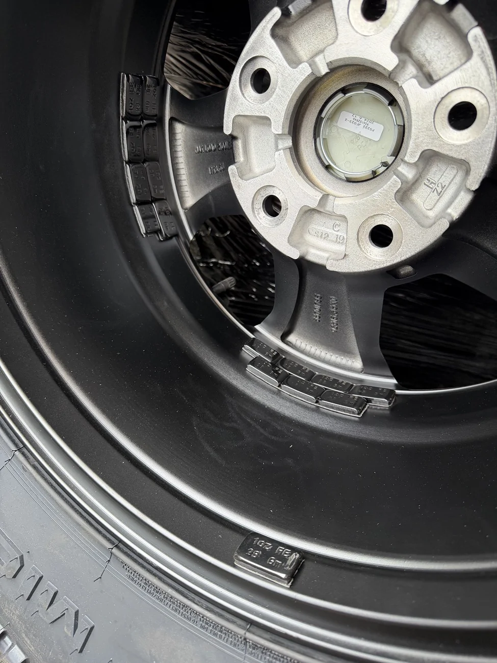 Baja Boss AT 37s Balancing - 16oz!!! | Jeep Wrangler Forums (JL / JLU ...