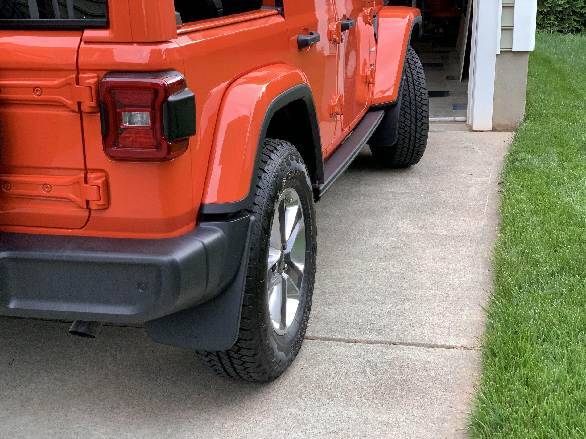 Mopar 82215128 Rubicon Style Rocker Guards - Work With Splash Guards ...