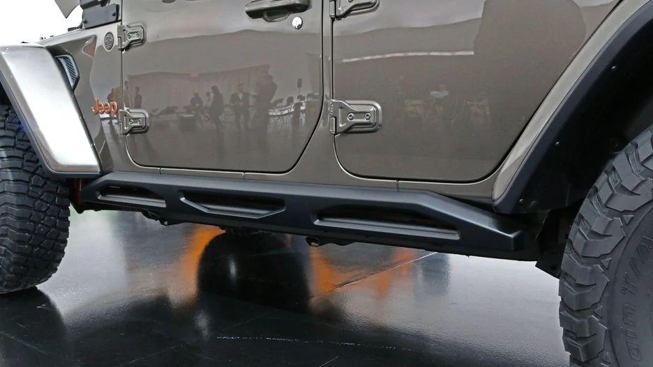 Live Pics: Jeep J-Wagon Concept | Jeep Wrangler Forums (JL / JLU ...