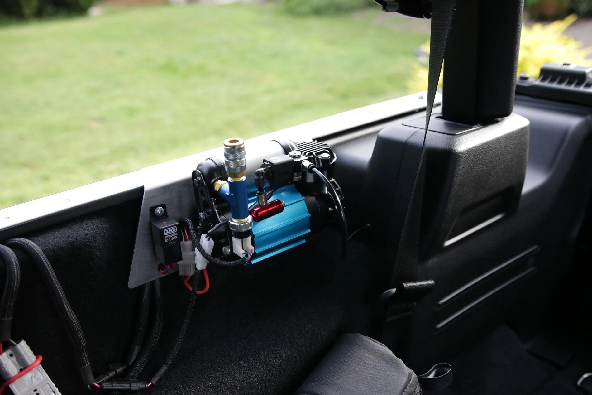 How/Where do you mount the ARB CKMA12 Compressor? | Page 2 | Jeep ...