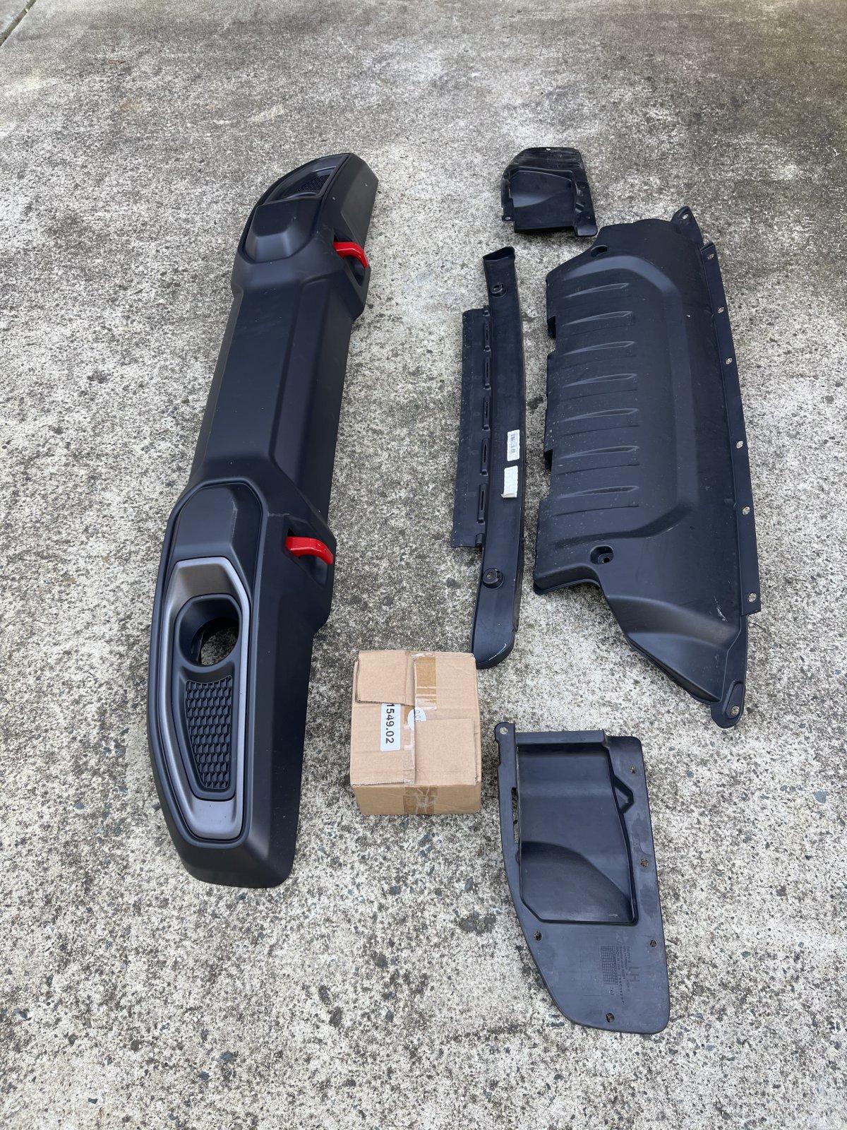 North Carolina - FS: 2019 Rubicon Front Bumper and Tow Hooks. | Jeep ...