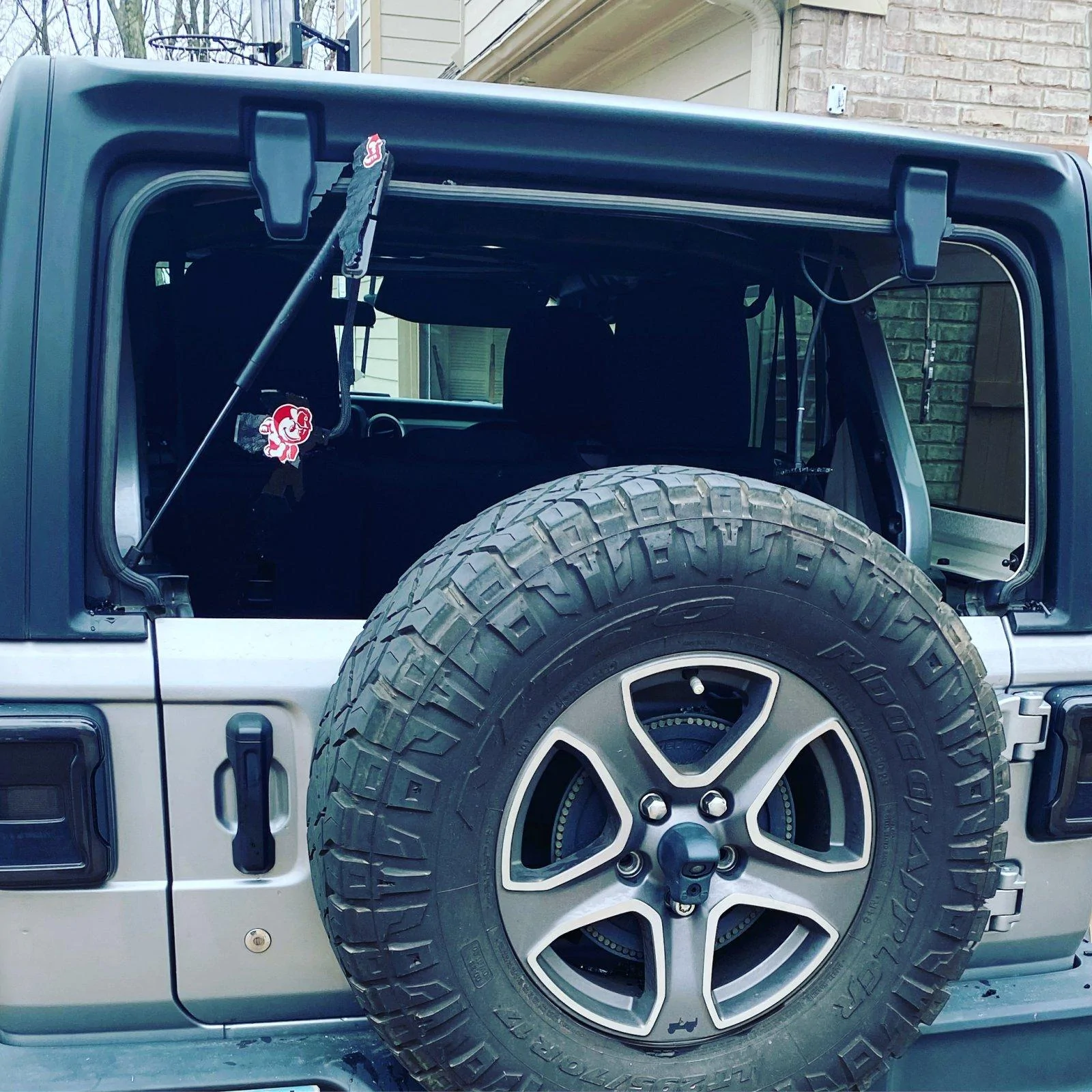 Rear Window Shattered from Defective Rear Defogger | Jeep Wrangler ...