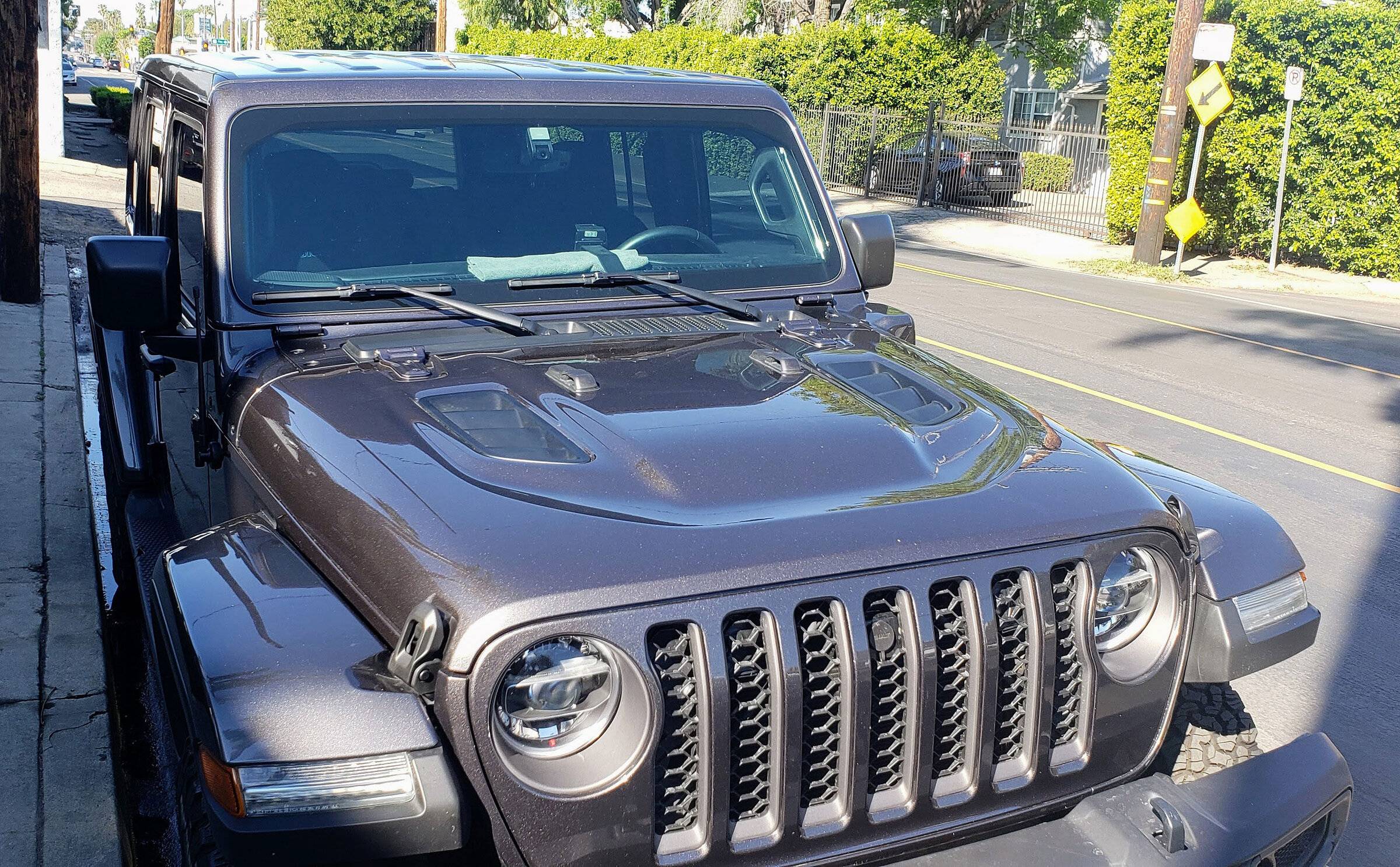 How To Remove Jeep Hood Decal Easily Without Damaging Paint