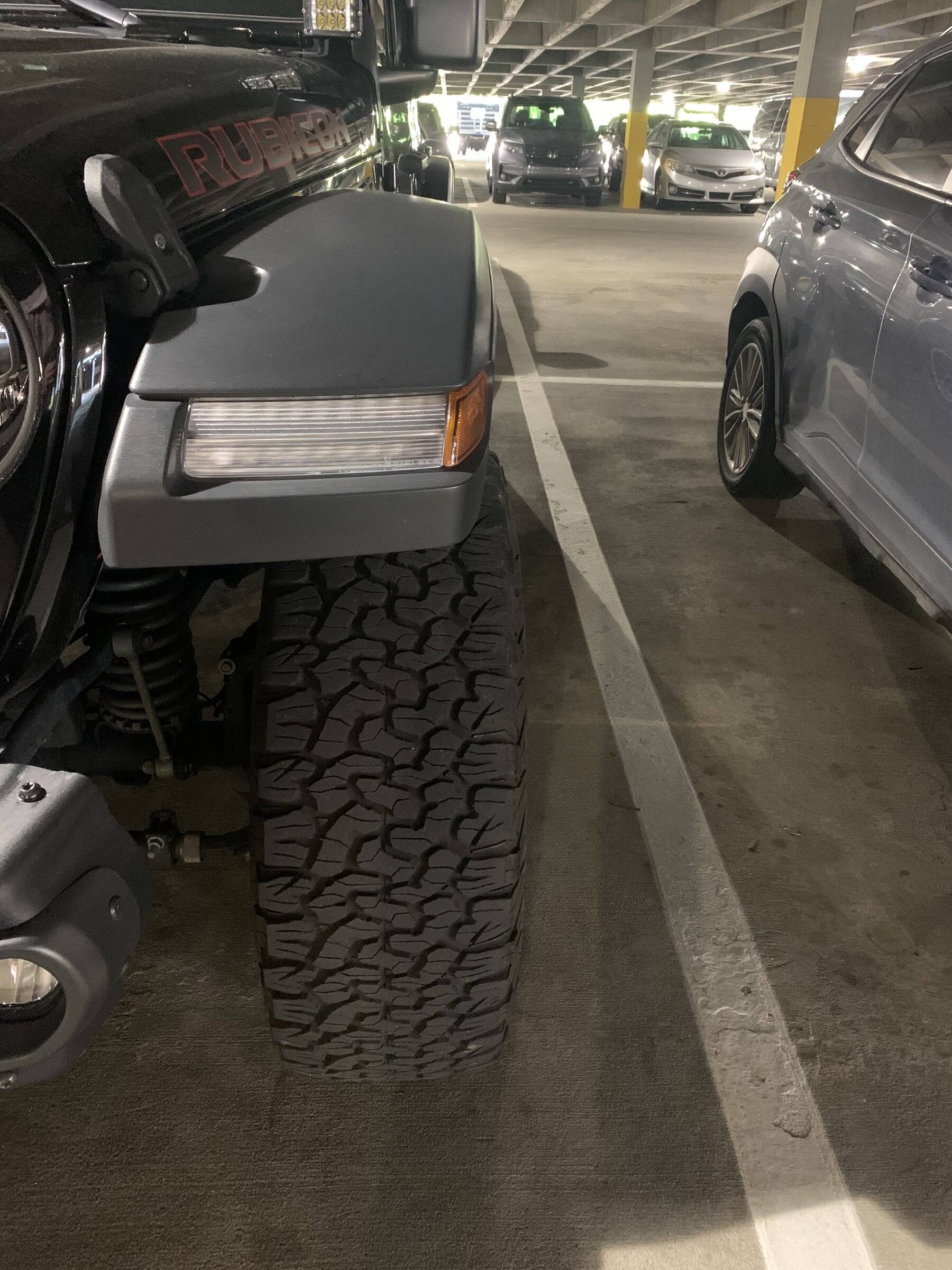 Real World Pics-How Far Mopar Beadlocks 77072466AB Stick Out? | Jeep ...