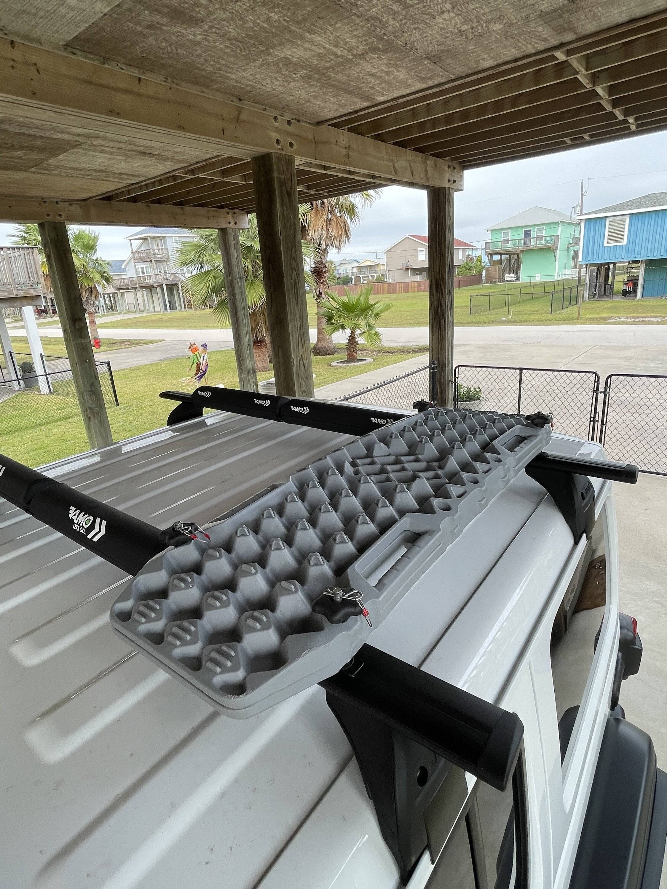 DIY $40 traction board mount for Mopar roof bars. | Jeep Wrangler ...