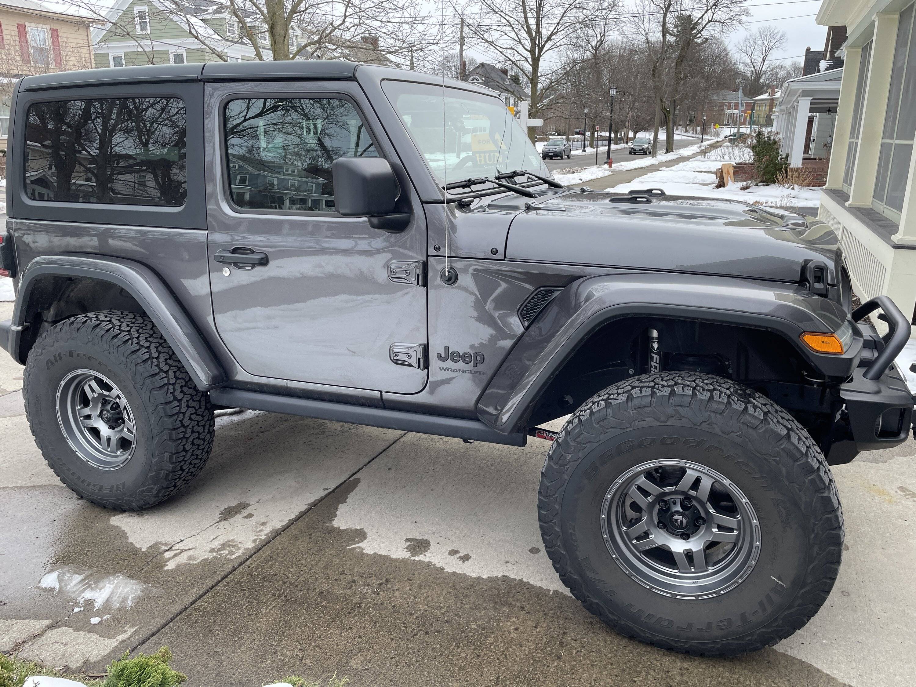 New York - 2022 Wrangler Rubicon 2DR Manual