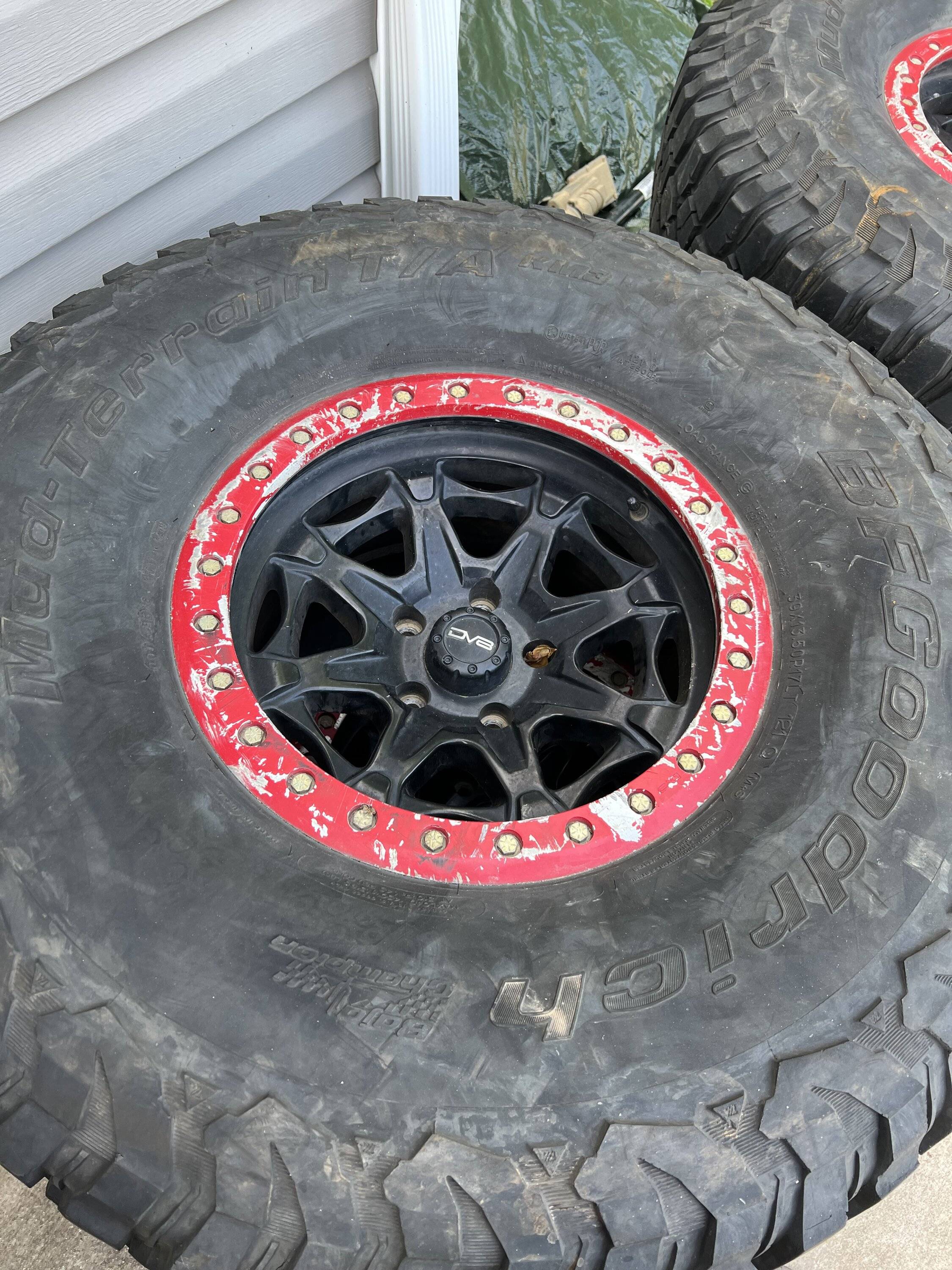 Virginia - (5) DV8 882 Beadlocks w/ 39” BFG KM3 | Jeep Wrangler Forums ...