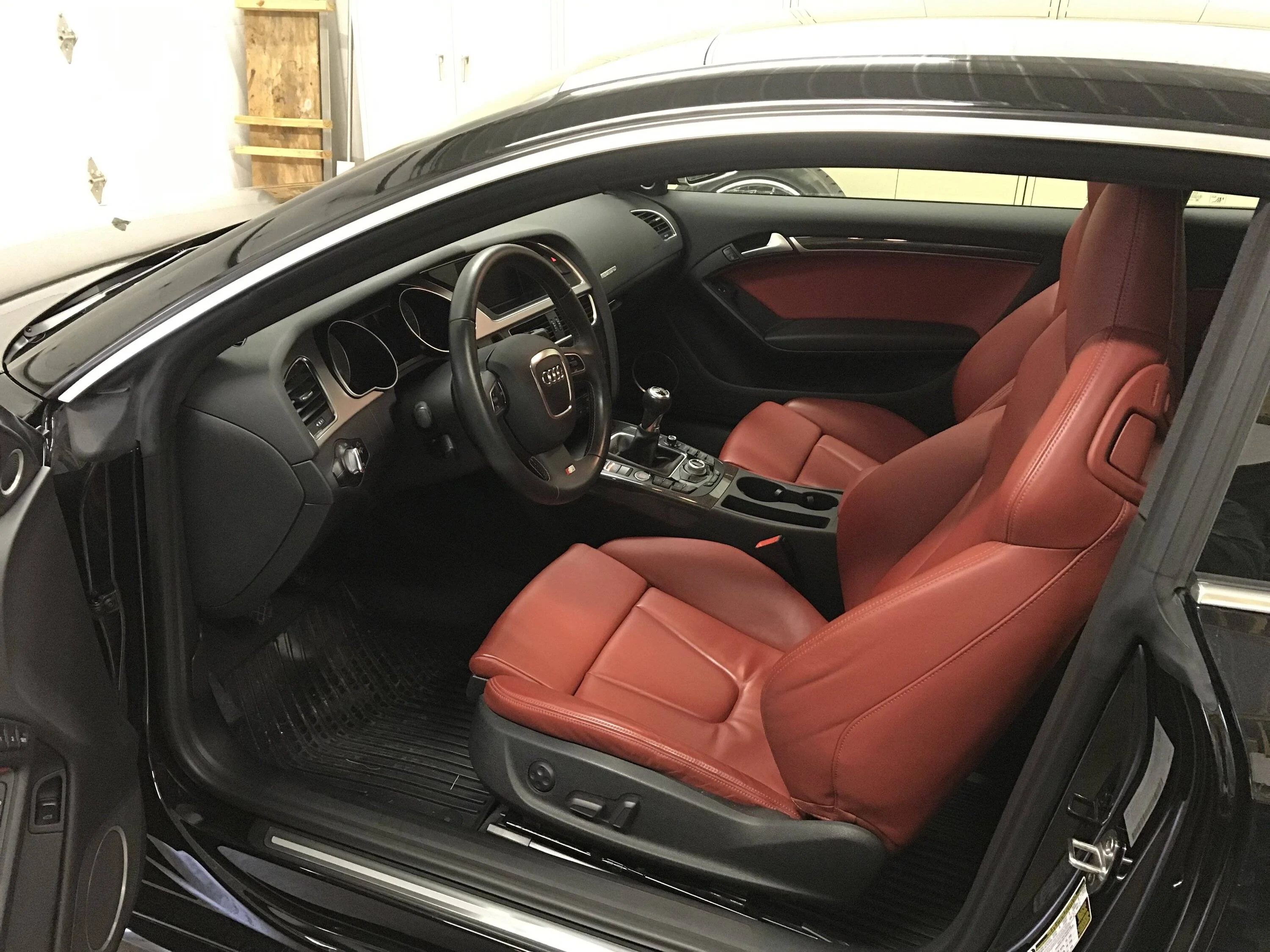 Can we talk about the 2024 392 red seats? | Page 10 | Jeep Wrangler ...