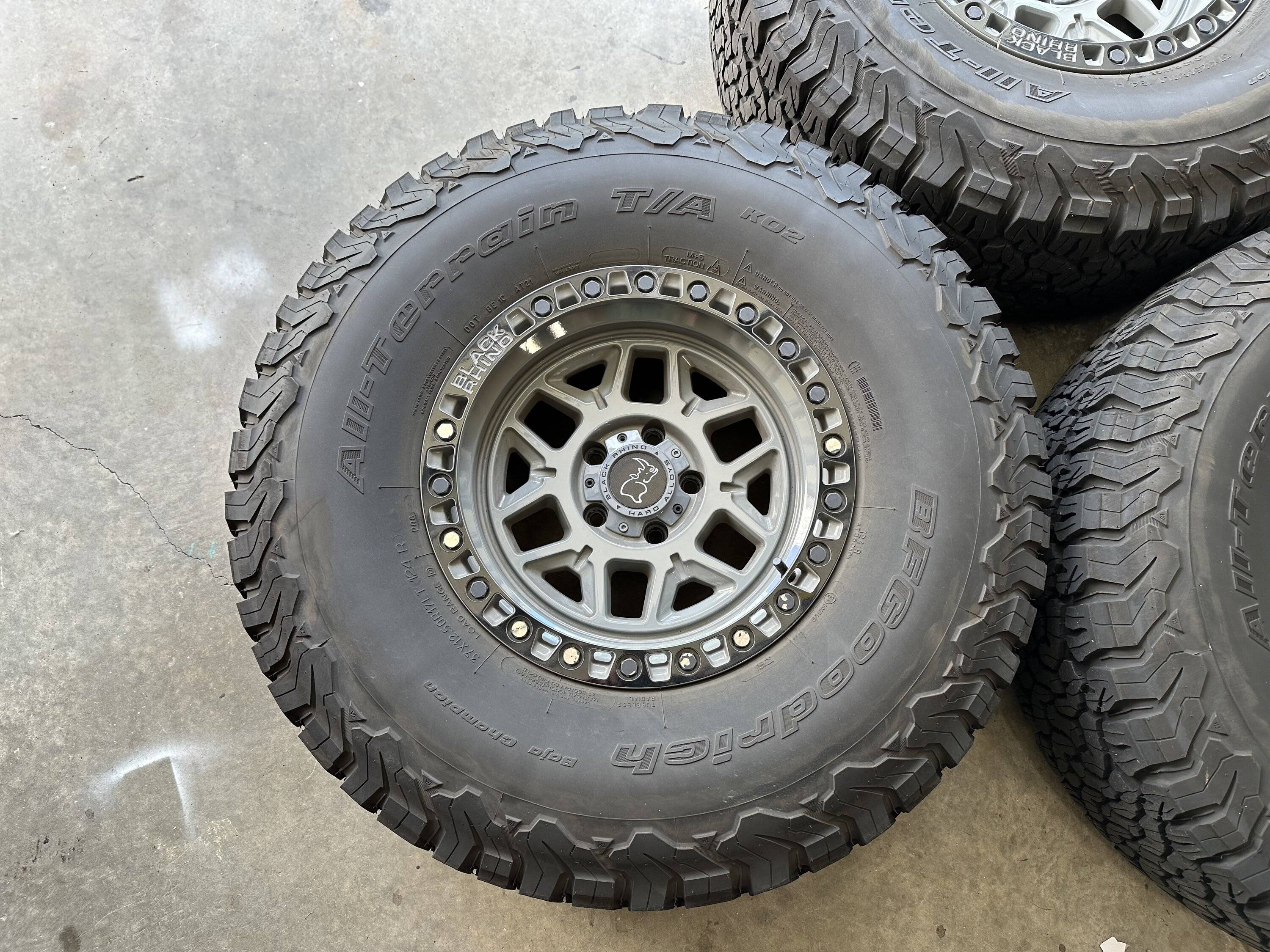 North Carolina - 37" KO2 with Black Rhino Kelso Wheels | Jeep Wrangler ...