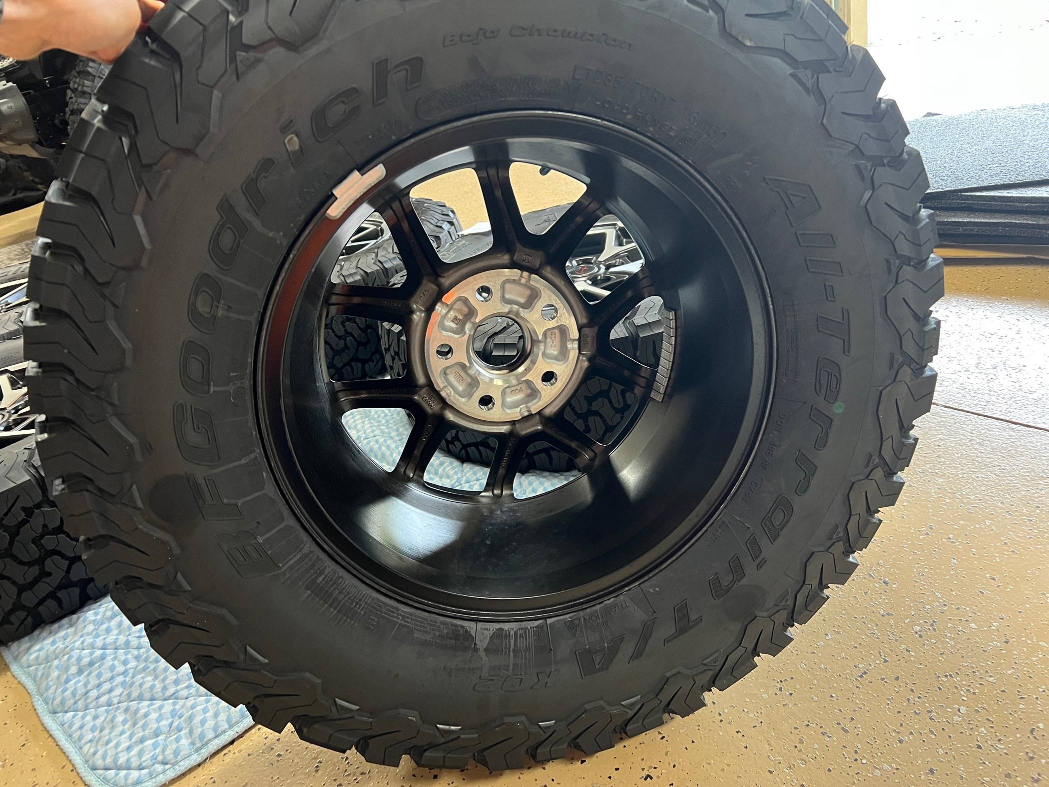 Florida - FS: 2024 Rubicon Take-Off Wheels & Tires (5), with OEM TPMS ...