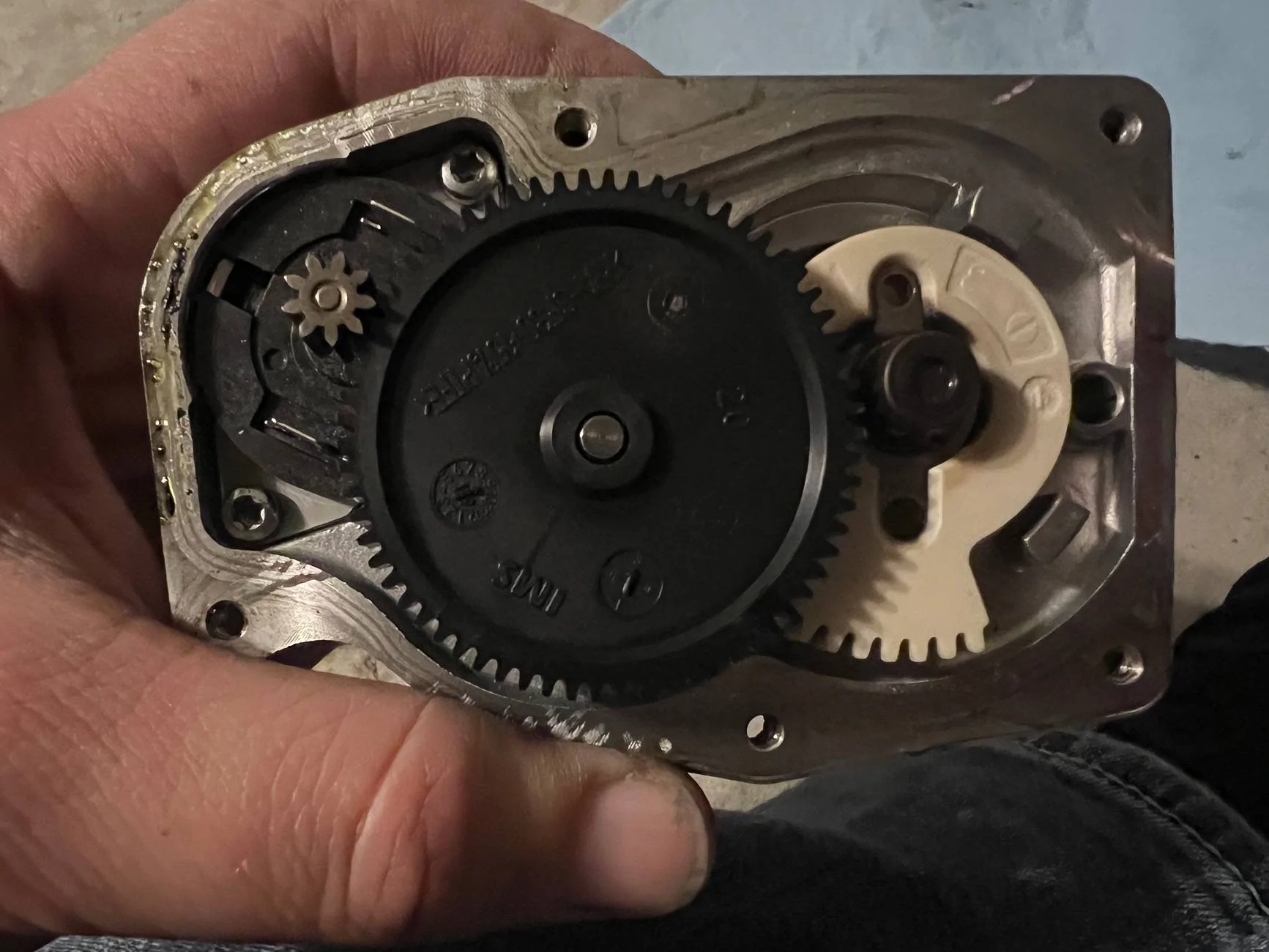 Trouble Code P02E8: Intake AirFlow ‘A’ Position Sensor Circuit Low ...