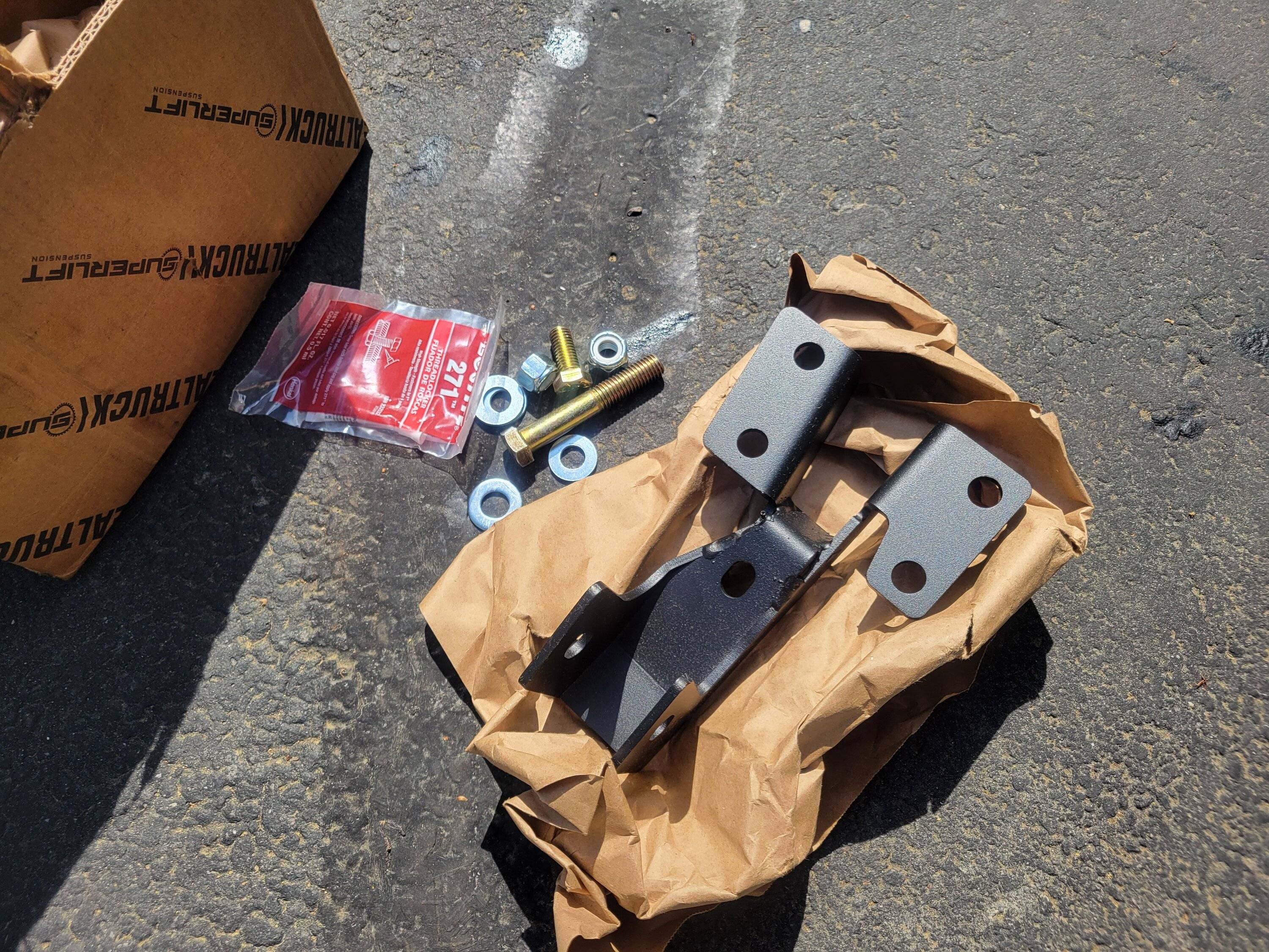 Delaware - SuperLift Track Bar Reinforcement Bracket | Jeep Wrangler ...