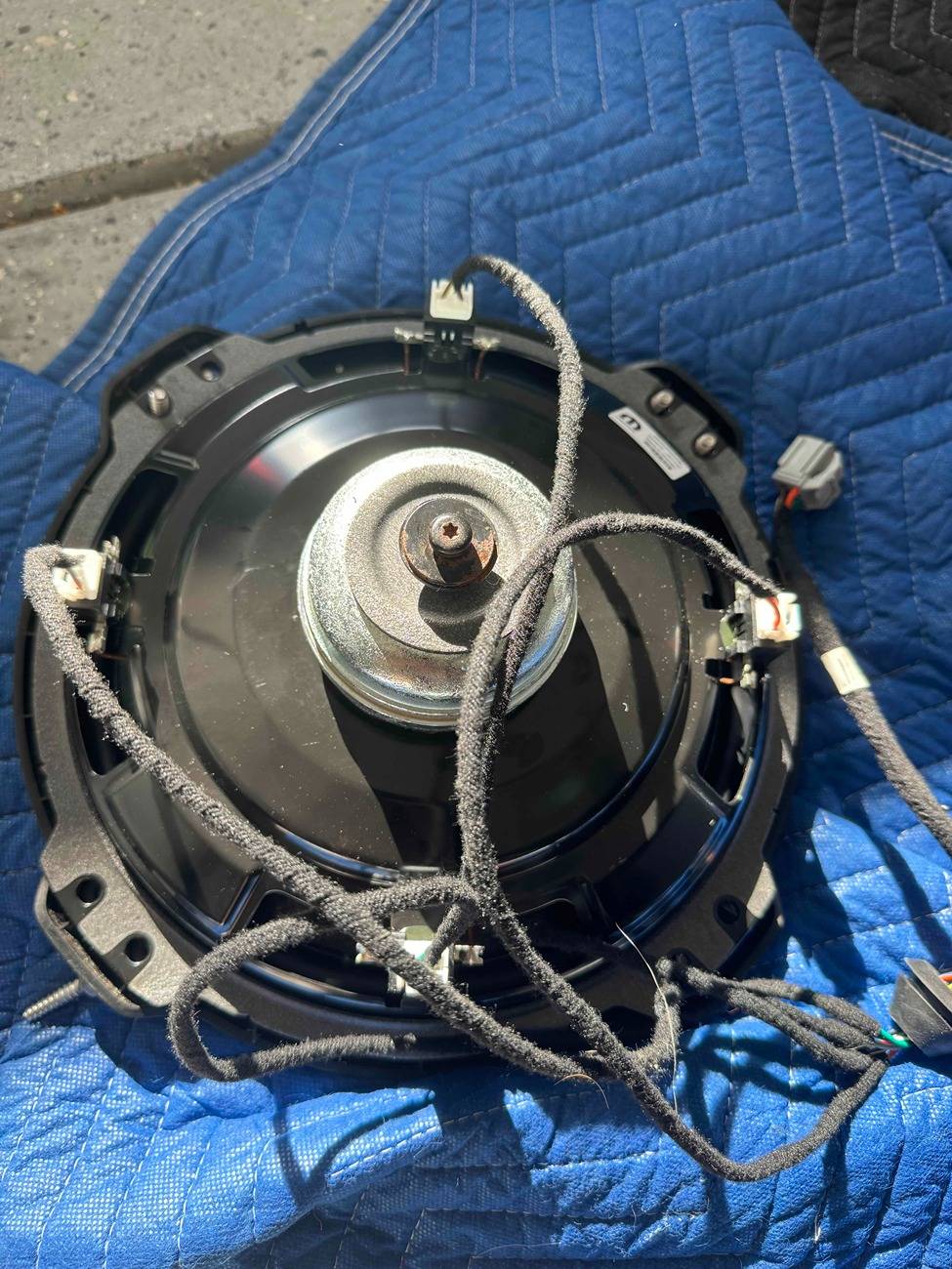 California - JLU Apline Subwoofer 10 inch 68323000AB | Jeep Wrangler ...